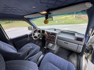 Balts Volkswagen Transporter 2003 Druskininkai, ar dzinēja tilpumu 2.50 L un nobraukumu 214 tūkst. km par 12000 €, foto 18 vietnē AUTOMOTO.COM.LV