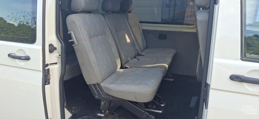 White Volkswagen Transporter 2004 in Radviliskis, with an engine capacity of 2.50 L and mileage of 420 thousand km for 4600 €, photo 6 on AUTOMOTO.COM.LV