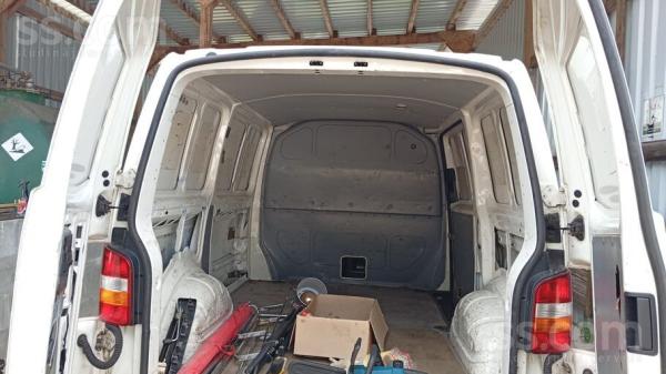 Balts Volkswagen Transporter 2004 Aizkraukle, ar dzinēja tilpumu 1.90 L un nobraukumu 0 tūkst. km par 3000 €, foto 8 vietnē AUTOMOTO.COM.LV