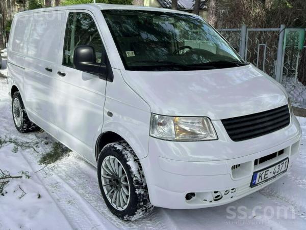 Volkswagen Transporter 2004 Rīga vietnē Balts Volkswagen Transporter 2004 Rīga, ar dzinēja tilpumu 1.90 L un nobraukumu 445 tūkst. km par 4500 €, foto 1 vietnē AUTOMOTO.COM.LV