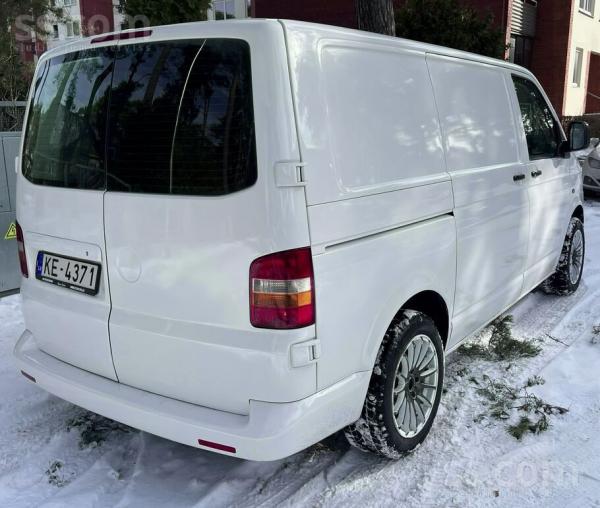 Volkswagen Transporter 2004 Rīga vietnē Balts Volkswagen Transporter 2004 Rīga, ar dzinēja tilpumu 1.90 L un nobraukumu 445 tūkst. km par 4500 €, foto 4 vietnē AUTOMOTO.COM.LV