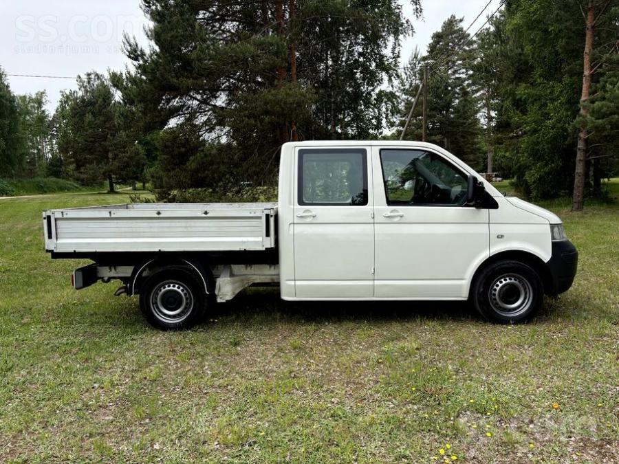Balts Volkswagen Transporter 2005 Tukums, ar dzinēja tilpumu 1.90 L un nobraukumu 312 tūkst. km par 4950 €, foto 3 vietnē AUTOMOTO.COM.LV