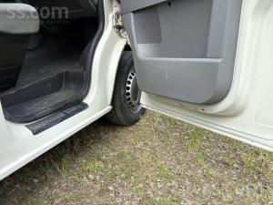 Balts Volkswagen Transporter 2005 Tukums, ar dzinēja tilpumu 1.90 L un nobraukumu 312 tūkst. km par 4950 €, foto 16 vietnē AUTOMOTO.COM.LV