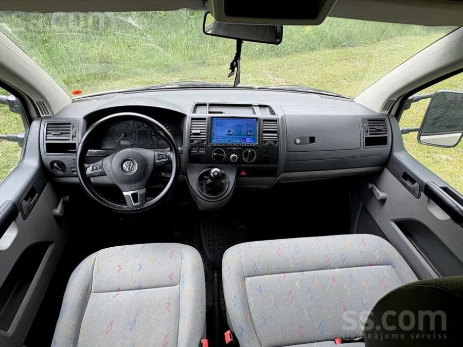 Balts Volkswagen Transporter 2005 Tukums, ar dzinēja tilpumu 1.90 L un nobraukumu 312 tūkst. km par 4950 €, foto 23 vietnē AUTOMOTO.COM.LV