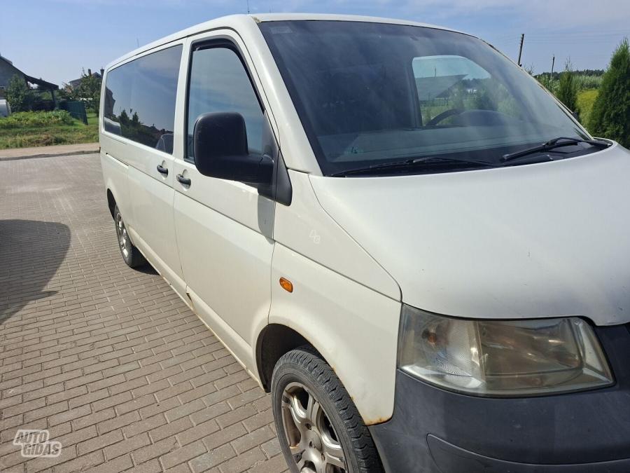Balts Volkswagen Transporter 2005 Viļņa, ar dzinēja tilpumu 1.90 L un nobraukumu 324 tūkst. km par 2850 €, foto 1 vietnē AUTOMOTO.COM.LV