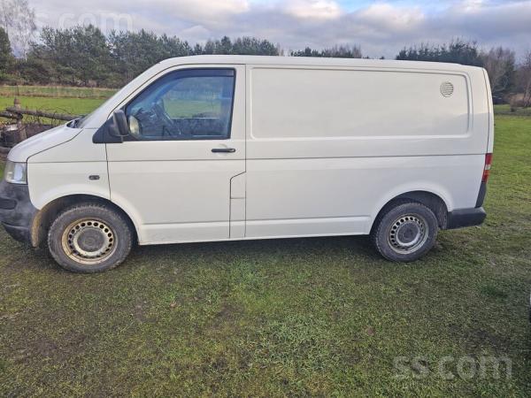 White Volkswagen Transporter 2006 in Riga, with an engine capacity of 1.90 L and mileage of 369 thousand km for 4250 €, photo 3 on AUTOMOTO.COM.LV