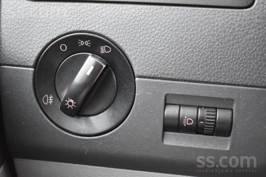 Balts Volkswagen Transporter 2006 Kuldīga, ar dzinēja tilpumu 1.90 L un nobraukumu 0 tūkst. km par 7150 €, foto 15 vietnē AUTOMOTO.COM.LV