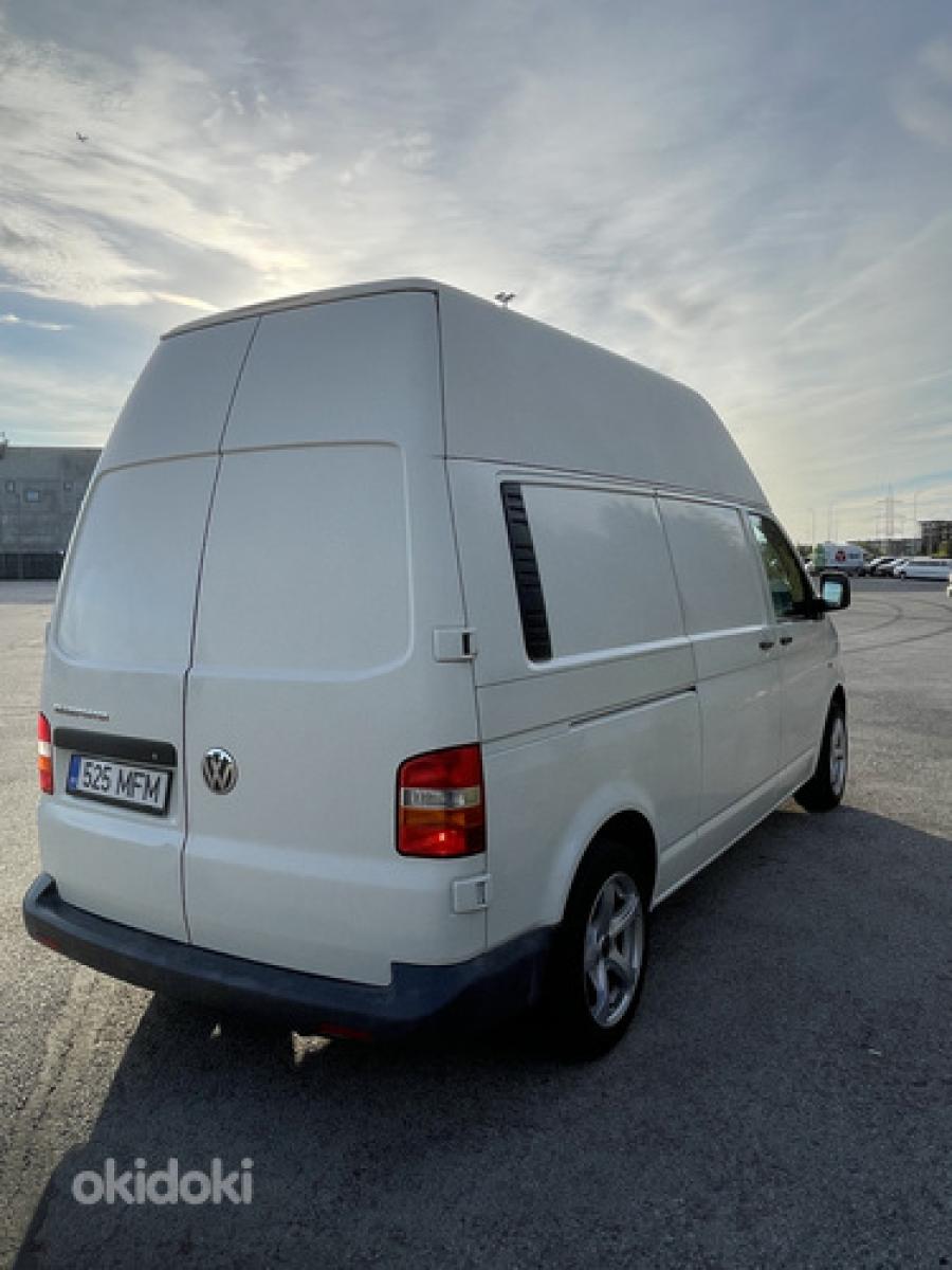 White Volkswagen Transporter 2006 in Tallinn, with an engine capacity of 2.00 L and mileage of 420 thousand km for 4000 €, photo 5 on AUTOMOTO.COM.LV