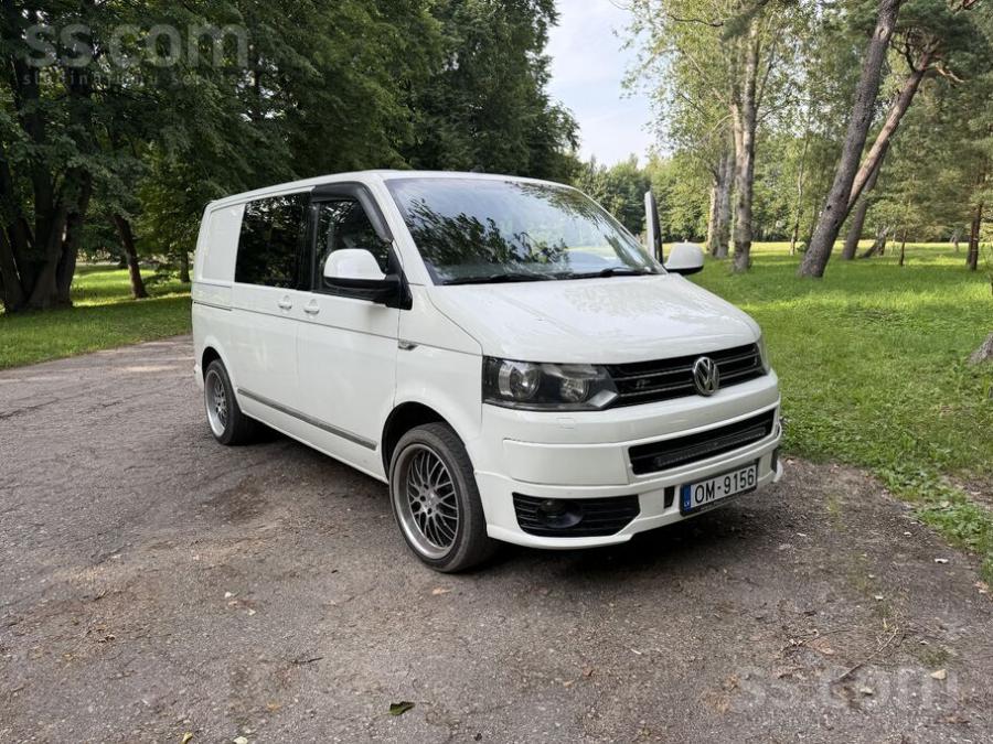 White Volkswagen Transporter 2006 in Liepaja, with an engine capacity of 2.50 L and mileage of 594 thousand km for 5000 €, photo 1 on AUTOMOTO.COM.LV