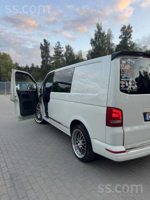 White Volkswagen Transporter 2006 in Liepaja, with an engine capacity of 2.50 L and mileage of 0 thousand km for 7200 €, photo 5 on AUTOMOTO.COM.LV