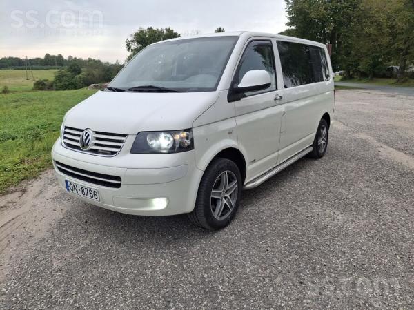 White Volkswagen Transporter 2006 in Valmiera, with an engine capacity of 2.50 L and mileage of 420 thousand km for 5300 €, photo 1 on AUTOMOTO.COM.LV