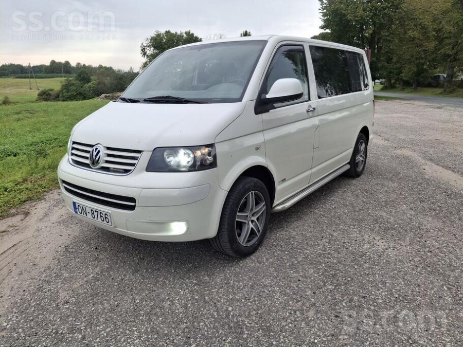 White Volkswagen Transporter 2006 in Valmiera, with an engine capacity of 2.50 L and mileage of 420 thousand km for 5300 €, photo 1 on AUTOMOTO.COM.LV