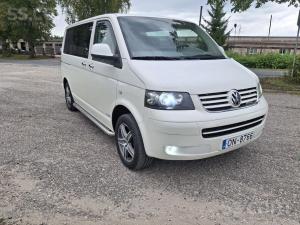White Volkswagen Transporter 2006 in Valmiera, with an engine capacity of 2.50 L and mileage of 420 thousand km for 5300 €, photo 3 on AUTOMOTO.COM.LV