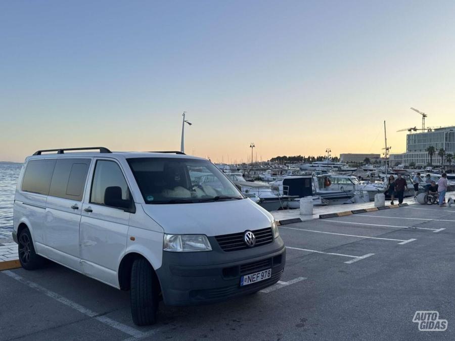 White Volkswagen Transporter 2007 in Panevezys, with an engine capacity of 1.90 L and mileage of 239 thousand km for 6000 €, photo 1 on AUTOMOTO.COM.LV