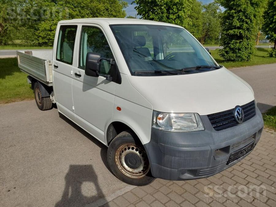 White Volkswagen Transporter 2007 in Ogre, with an engine capacity of 1.90 L and mileage of 202 thousand km for 7350 €, photo 4 on AUTOMOTO.COM.LV