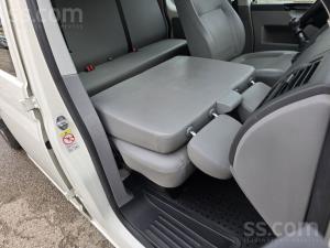 White Volkswagen Transporter 2007 in Ogre, with an engine capacity of 1.90 L and mileage of 202 thousand km for 7350 €, photo 16 on AUTOMOTO.COM.LV