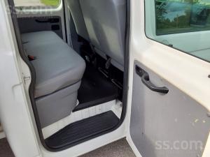 White Volkswagen Transporter 2007 in Ogre, with an engine capacity of 1.90 L and mileage of 202 thousand km for 7350 €, photo 20 on AUTOMOTO.COM.LV