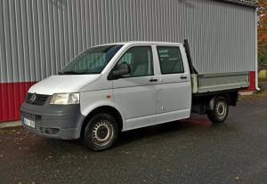 White Volkswagen Transporter 2007 in Riga, with an engine capacity of 2.50 L and mileage of 280 thousand km for 5500 €, photo  on AUTOMOTO.COM.LV