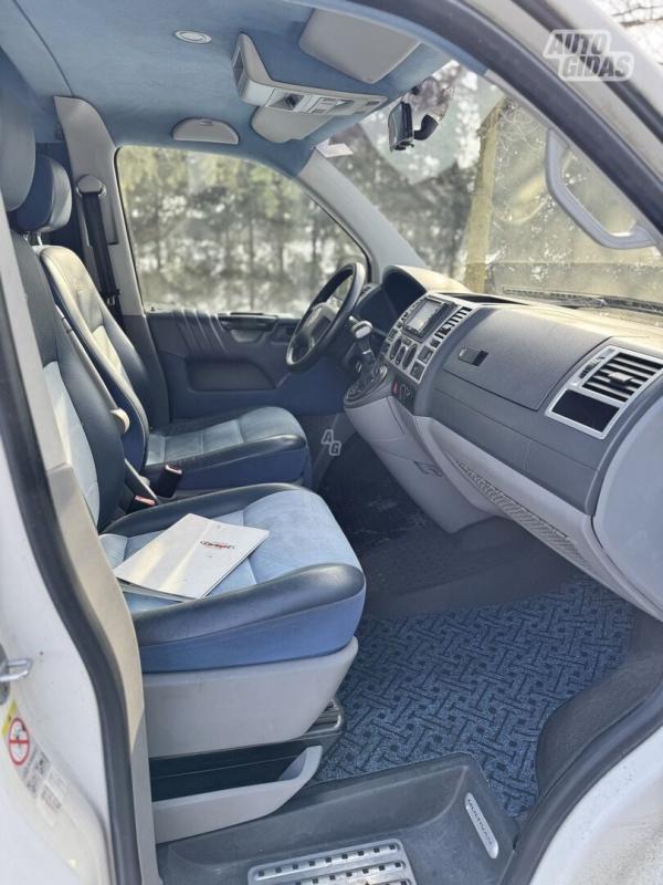 White Volkswagen Transporter 2007 in Kaunas, with an engine capacity of 2.50 L and mileage of 646 thousand km for 4600 €, photo 10 on AUTOMOTO.COM.LV