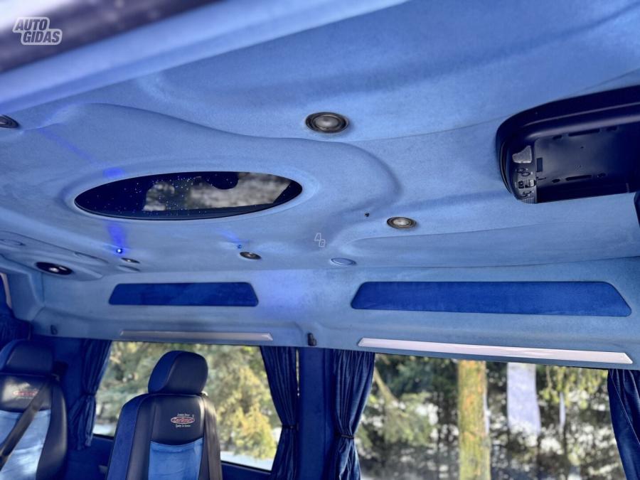 Balts Volkswagen Transporter 2007 Kauņa, ar dzinēja tilpumu 2.50 L un nobraukumu 646 tūkst. km par 4600 €, foto 18 vietnē AUTOMOTO.COM.LV
