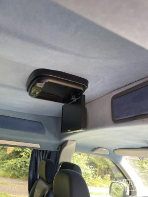 Balts Volkswagen Transporter 2007 Kauņa, ar dzinēja tilpumu 2.50 L un nobraukumu 646 tūkst. km par 4600 €, foto 21 vietnē AUTOMOTO.COM.LV