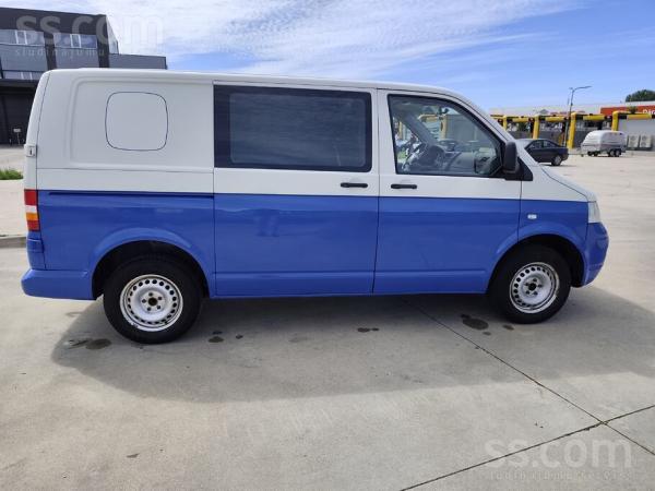 Balts Volkswagen Transporter 2007 Liepāja, ar dzinēja tilpumu 2.50 L un nobraukumu 366 tūkst. km par 4300 €, foto 5 vietnē AUTOMOTO.COM.LV