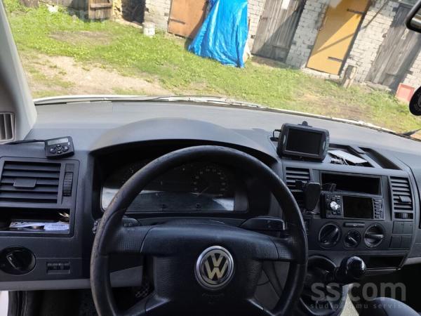 Balts Volkswagen Transporter 2007 Liepāja, ar dzinēja tilpumu 2.50 L un nobraukumu 366 tūkst. km par 4300 €, foto 10 vietnē AUTOMOTO.COM.LV
