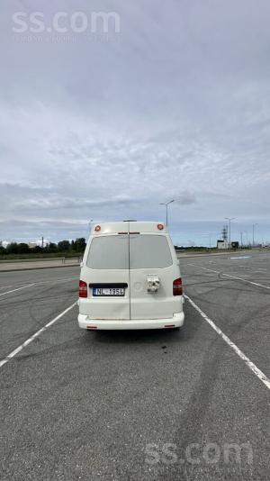 Balts Volkswagen Transporter 2007 Rīga, ar dzinēja tilpumu 2.50 L un nobraukumu 354 tūkst. km par 4500 €, foto 5 vietnē AUTOMOTO.COM.LV
