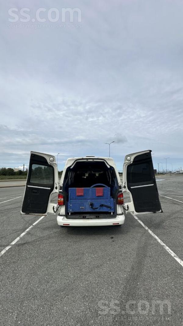 Balts Volkswagen Transporter 2007 Rīga, ar dzinēja tilpumu 2.50 L un nobraukumu 354 tūkst. km par 4500 €, foto 5 vietnē AUTOMOTO.COM.LV