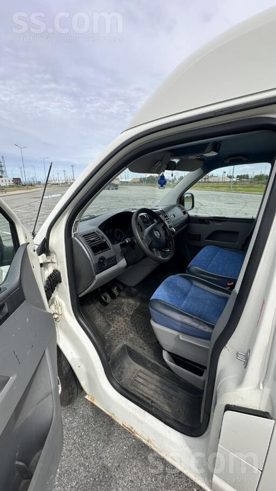 Balts Volkswagen Transporter 2007 Rīga, ar dzinēja tilpumu 2.50 L un nobraukumu 354 tūkst. km par 4500 €, foto 10 vietnē AUTOMOTO.COM.LV