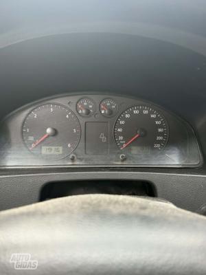 Balts Volkswagen Transporter 2008 Viļņa, ar dzinēja tilpumu 1.90 L un nobraukumu 266 tūkst. km par 4300 €, foto 12 vietnē AUTOMOTO.COM.LV