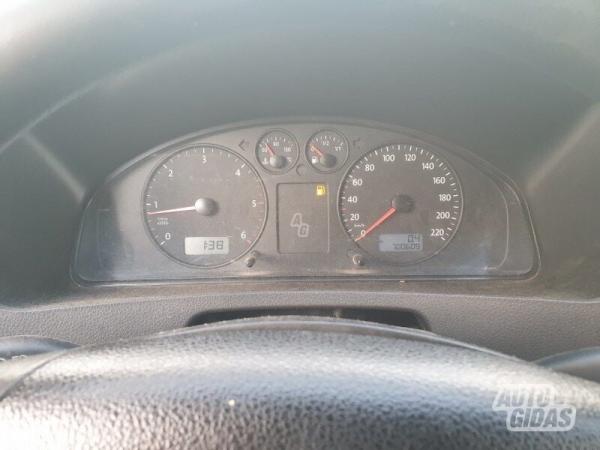 Balts Volkswagen Transporter 2008 Viļņa, ar dzinēja tilpumu 2.50 L un nobraukumu 700 tūkst. km par 3900 €, foto 9 vietnē AUTOMOTO.COM.LV