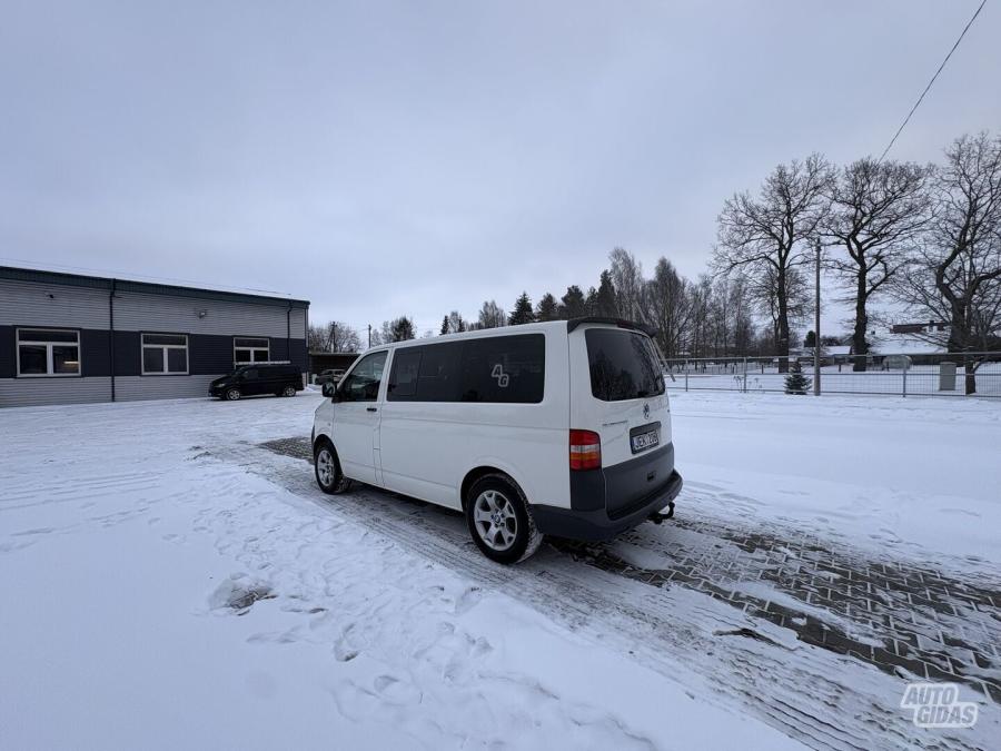Balts Volkswagen Transporter 2009 Šauļi, ar dzinēja tilpumu 2.50 L un nobraukumu 340 tūkst. km par 6500 €, foto 5 vietnē AUTOMOTO.COM.LV