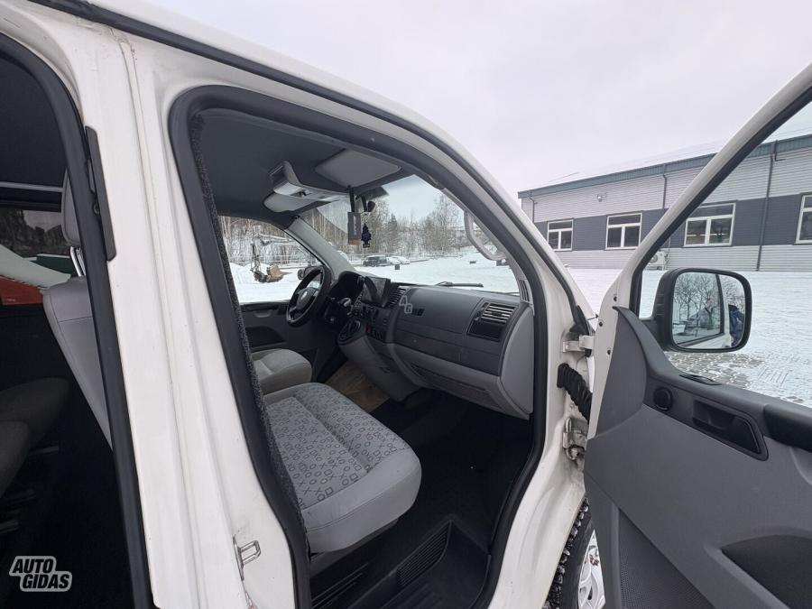 Balts Volkswagen Transporter 2009 Šauļi, ar dzinēja tilpumu 2.50 L un nobraukumu 340 tūkst. km par 6500 €, foto 10 vietnē AUTOMOTO.COM.LV