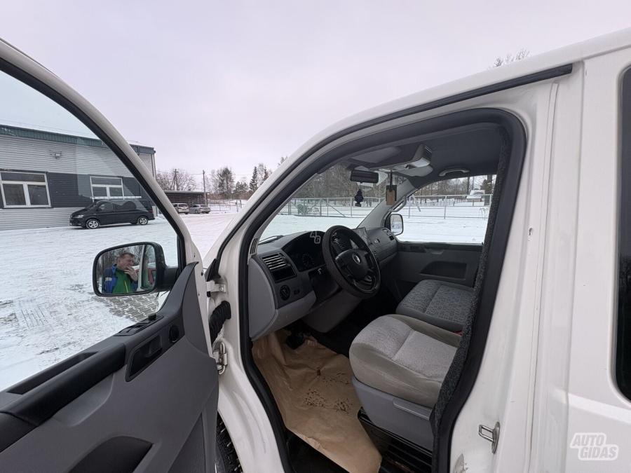 Balts Volkswagen Transporter 2009 Šauļi, ar dzinēja tilpumu 2.50 L un nobraukumu 340 tūkst. km par 6500 €, foto 17 vietnē AUTOMOTO.COM.LV