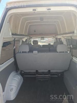 White Volkswagen Transporter 2009 in Rezekne, with an engine capacity of 1.90 L and mileage of 475 thousand km for 5000 €, photo 3 on AUTOMOTO.COM.LV
