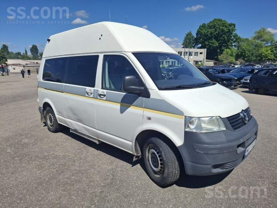 White Volkswagen Transporter 2009 in Rezekne, with an engine capacity of 1.90 L and mileage of 475 thousand km for 5000 €, photo 7 on AUTOMOTO.COM.LV