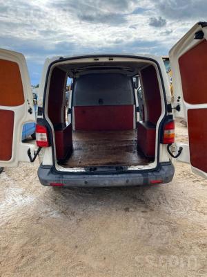 Balts Volkswagen Transporter 2009 Valmiera, ar dzinēja tilpumu 2.50 L un nobraukumu 271 tūkst. km par 1815 €, foto 3 vietnē AUTOMOTO.COM.LV