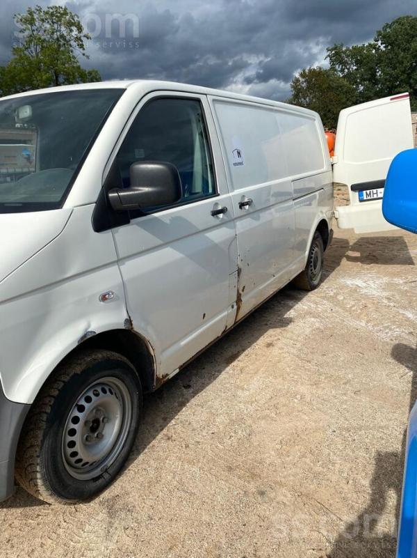 Balts Volkswagen Transporter 2009 Valmiera, ar dzinēja tilpumu 2.50 L un nobraukumu 271 tūkst. km par 1815 €, foto 7 vietnē AUTOMOTO.COM.LV