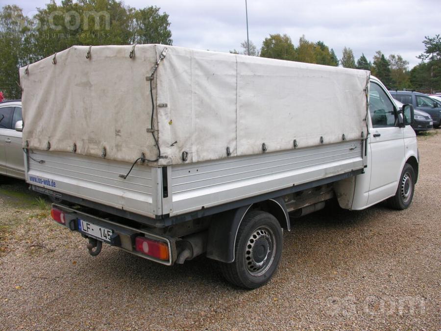 White Volkswagen Transporter 2009 in Riga, with an engine capacity of 2.50 L and mileage of 0 thousand km for 5750 €, photo 5 on AUTOMOTO.COM.LV