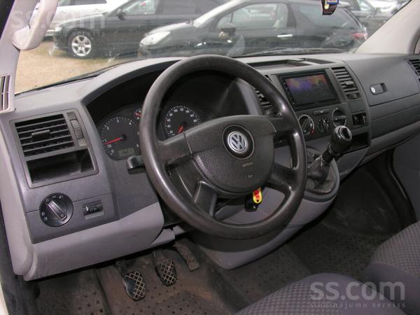 White Volkswagen Transporter 2009 in Riga, with an engine capacity of 2.50 L and mileage of 0 thousand km for 5750 €, photo 8 on AUTOMOTO.COM.LV
