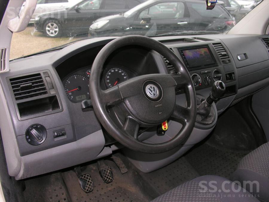 White Volkswagen Transporter 2009 in Riga, with an engine capacity of 2.50 L and mileage of 0 thousand km for 5750 €, photo 8 on AUTOMOTO.COM.LV