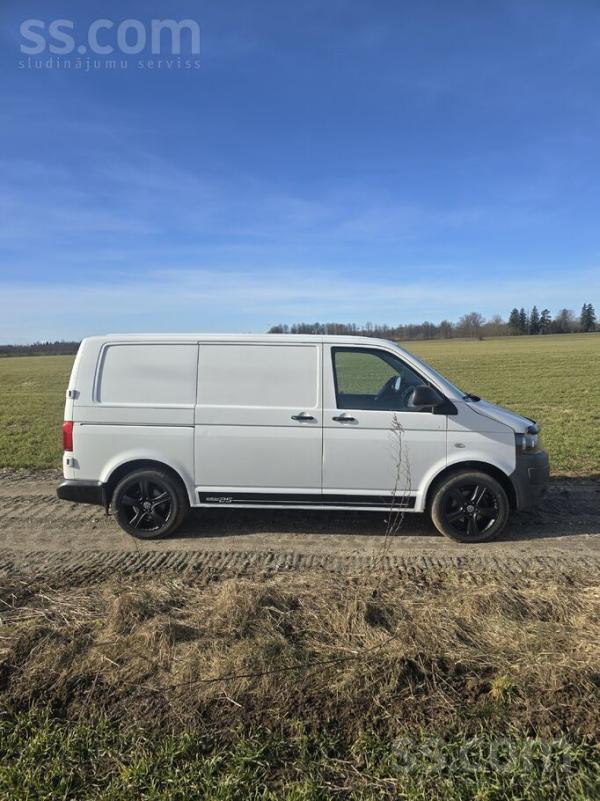 Balts Volkswagen Transporter 2010 Aizkraukle, ar dzinēja tilpumu 2.00 L un nobraukumu 280 tūkst. km par 5800 €, foto 7 vietnē AUTOMOTO.COM.LV