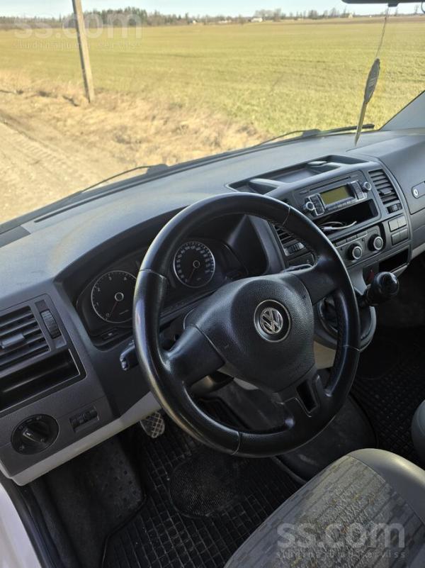 Balts Volkswagen Transporter 2010 Aizkraukle, ar dzinēja tilpumu 2.00 L un nobraukumu 280 tūkst. km par 5800 €, foto 8 vietnē AUTOMOTO.COM.LV