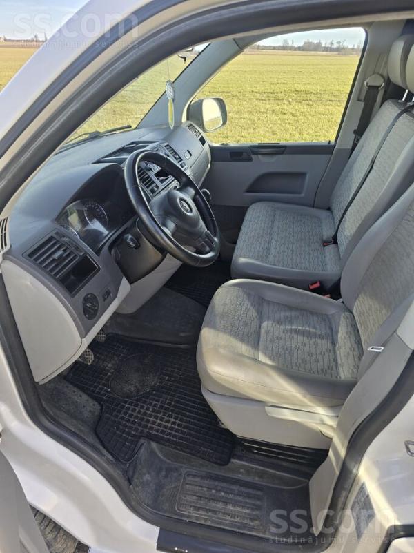 Balts Volkswagen Transporter 2010 Aizkraukle, ar dzinēja tilpumu 2.00 L un nobraukumu 280 tūkst. km par 5800 €, foto 9 vietnē AUTOMOTO.COM.LV