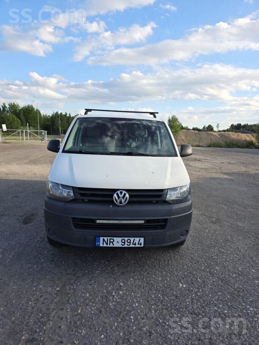 Balts Volkswagen Transporter 2010 Valmiera, ar dzinēja tilpumu 2.00 L un nobraukumu 289 tūkst. km par 5995 €, foto 1 vietnē AUTOMOTO.COM.LV