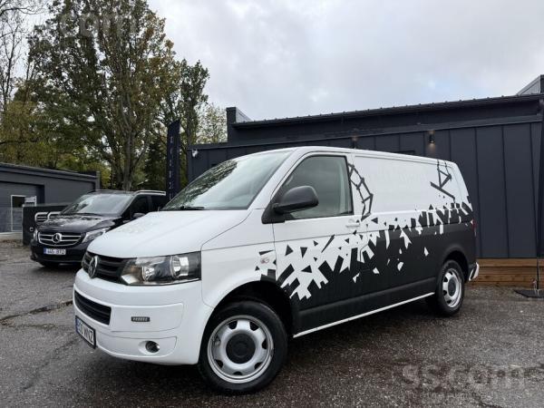 Balts Volkswagen Transporter 2010 Tallina, ar dzinēja tilpumu 2.00 L un nobraukumu 270 tūkst. km par 9990 €, foto 8 vietnē AUTOMOTO.COM.LV