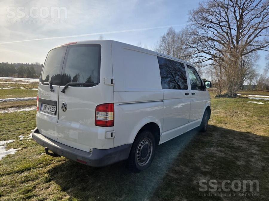 White Volkswagen Transporter 2011 in Riga, with an engine capacity of 2.00 L and mileage of 244 thousand km for 6250 €, photo 7 on AUTOMOTO.COM.LV