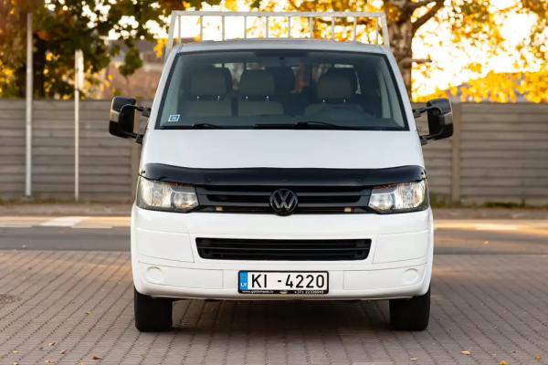 White Volkswagen Transporter 2011 in Jelgava, with an engine capacity of 2.00 L and mileage of 265 thousand km for 11900 €, photo 4 on AUTOMOTO.COM.LV