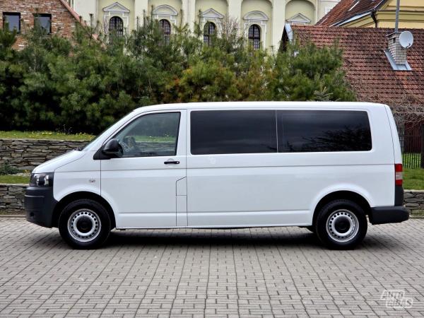 White Volkswagen Transporter 2012 in Vilnius, with an engine capacity of 2.00 L and mileage of 444 thousand km for 8500 €, photo 5 on AUTOMOTO.COM.LV
